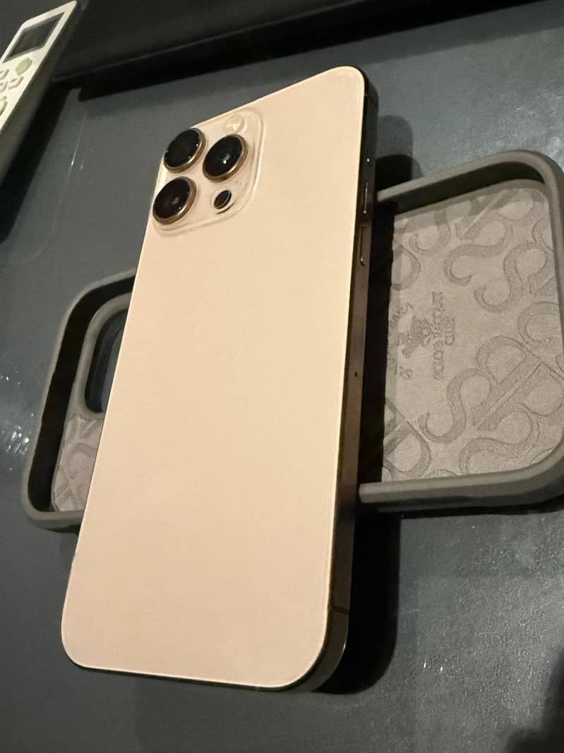 iphone 16 pro max 256 Box - Mobile Phones - 1110207374