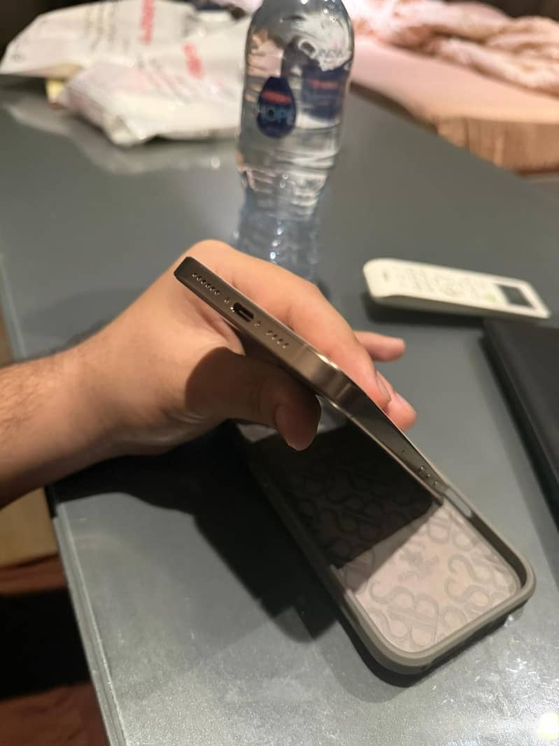 iphone 16 pro max 256 Box - Mobile Phones - 1110207374