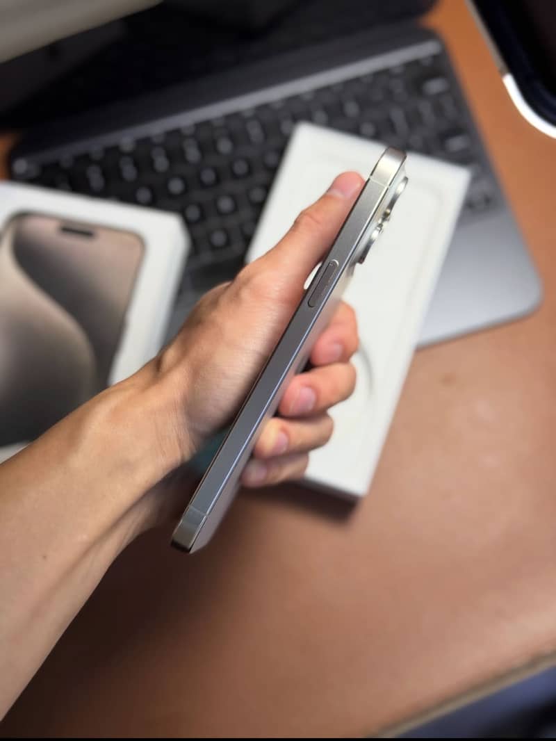 iphone 15 pro max 256Gb PTA Approved NATURAL 94% BH 11 12 14 13 16 ...