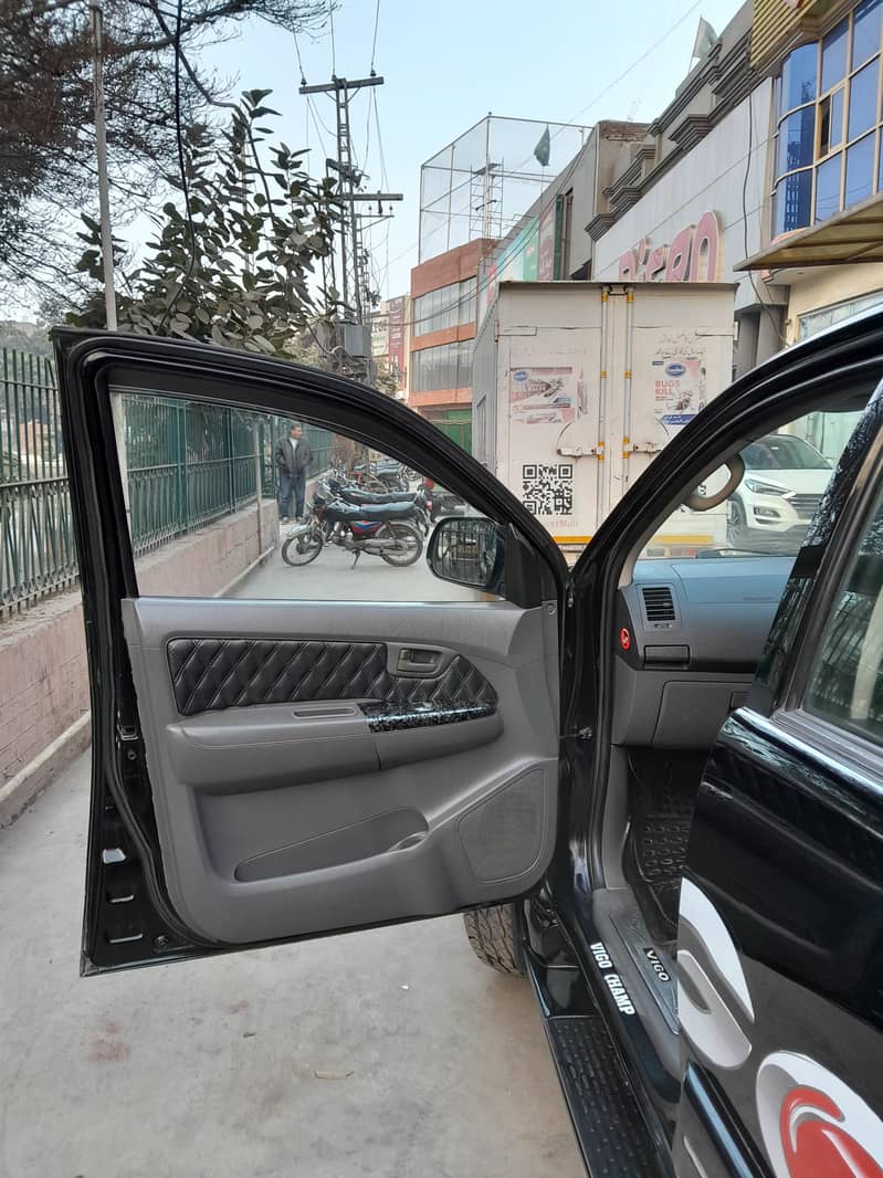 toyota hilux vigo champ model 2012/2014 total genuine guarantee - Cars ...