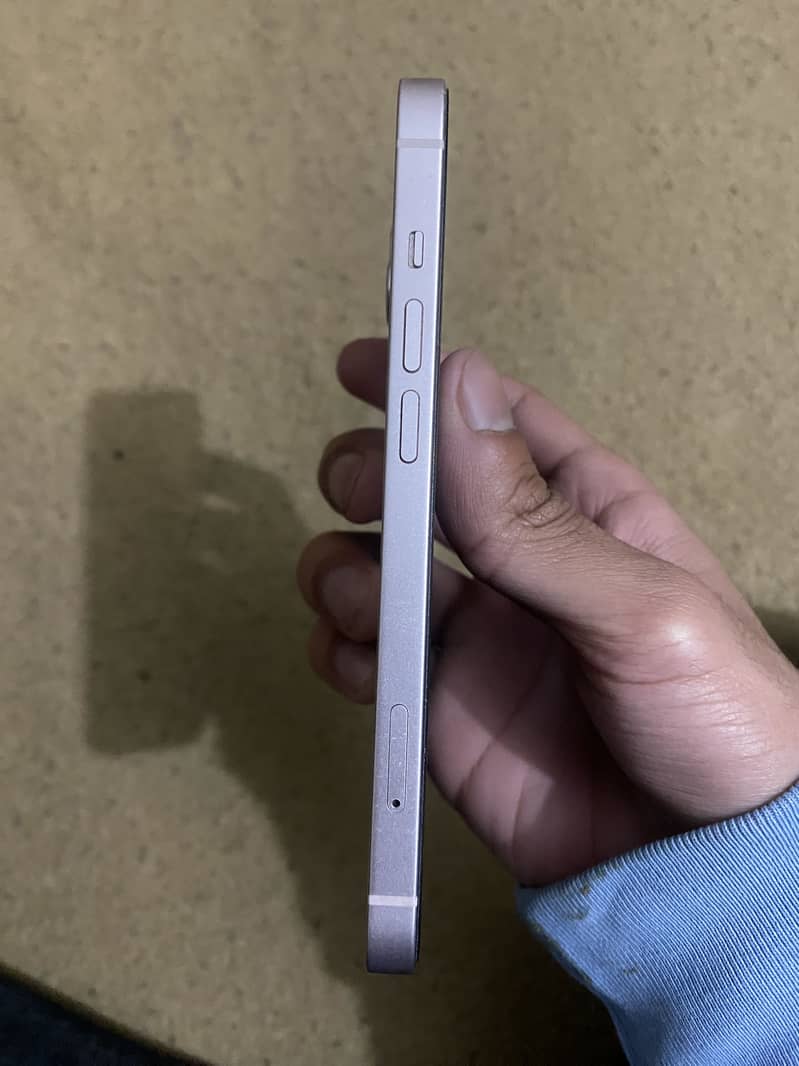 Iphone 13 simple 128gb PTA approved - Mobile Phones - 1110216185