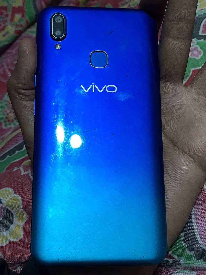 Vivo y93 all OK 3GB 32GB m hai glass brok hai finger not working ...