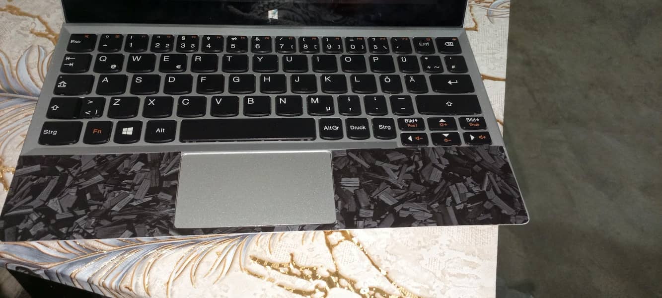 Lenovo Laptop | Excellent Condition | Win 10 - Laptops - 1110225122