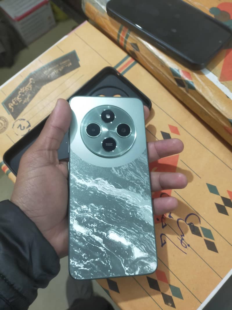 POCO C75 (256) mobile ok ha sad finger no problem with box charger ...