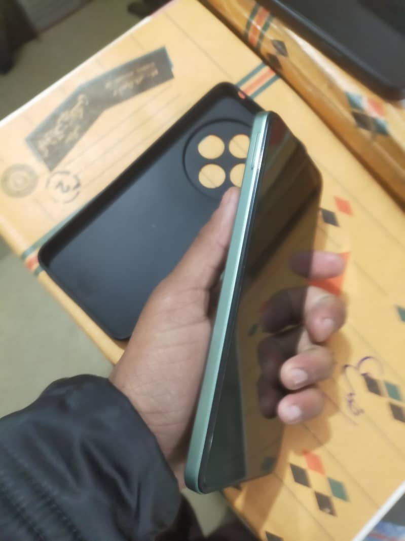 POCO C75 (256) mobile ok ha sad finger no problem with box charger ...