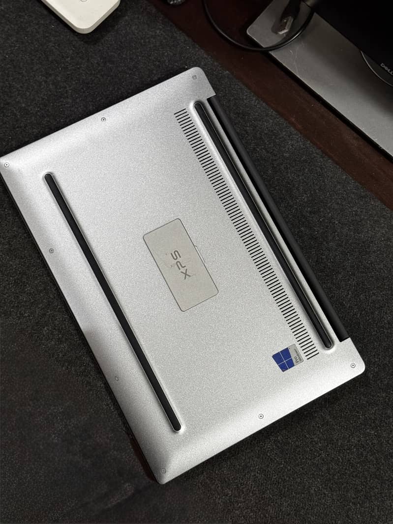 Dell XPS 13 9360 - Laptops - 1110232939