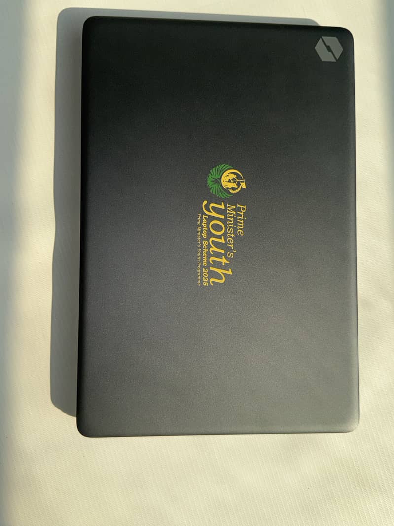 AMD Ryzen 5 7430U Laptop – 8GB RAM – Almost New - Laptops - 1110233173