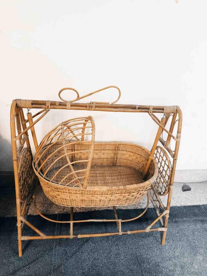 Bamboo Baby Cradle with Swing With 2 Blankets and 4 Bloster Pillows ...