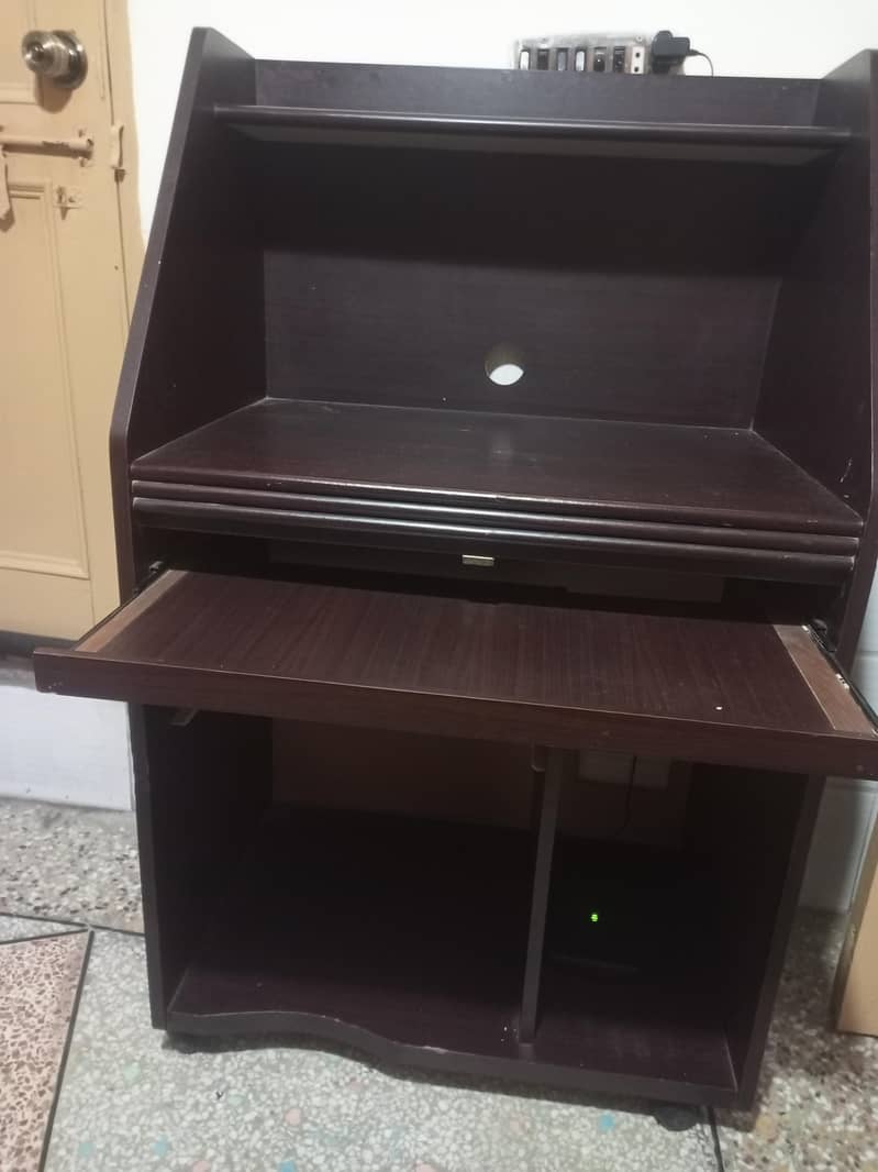 computer table - Office Tables - 1110238902