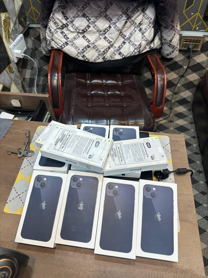 iPhone 13 jv 128gb box pack apple non active - Mobile Phones - 1110244761