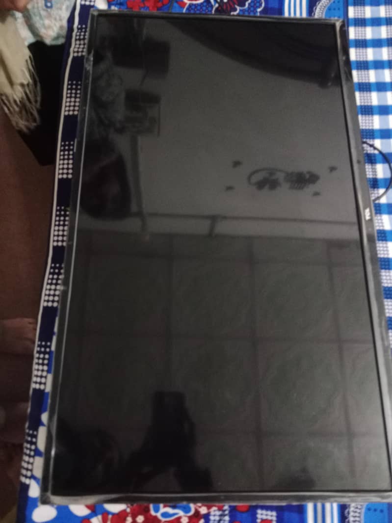 TCL LED FOR SALE 03007540500 call and what app - Televisions - 1110251453