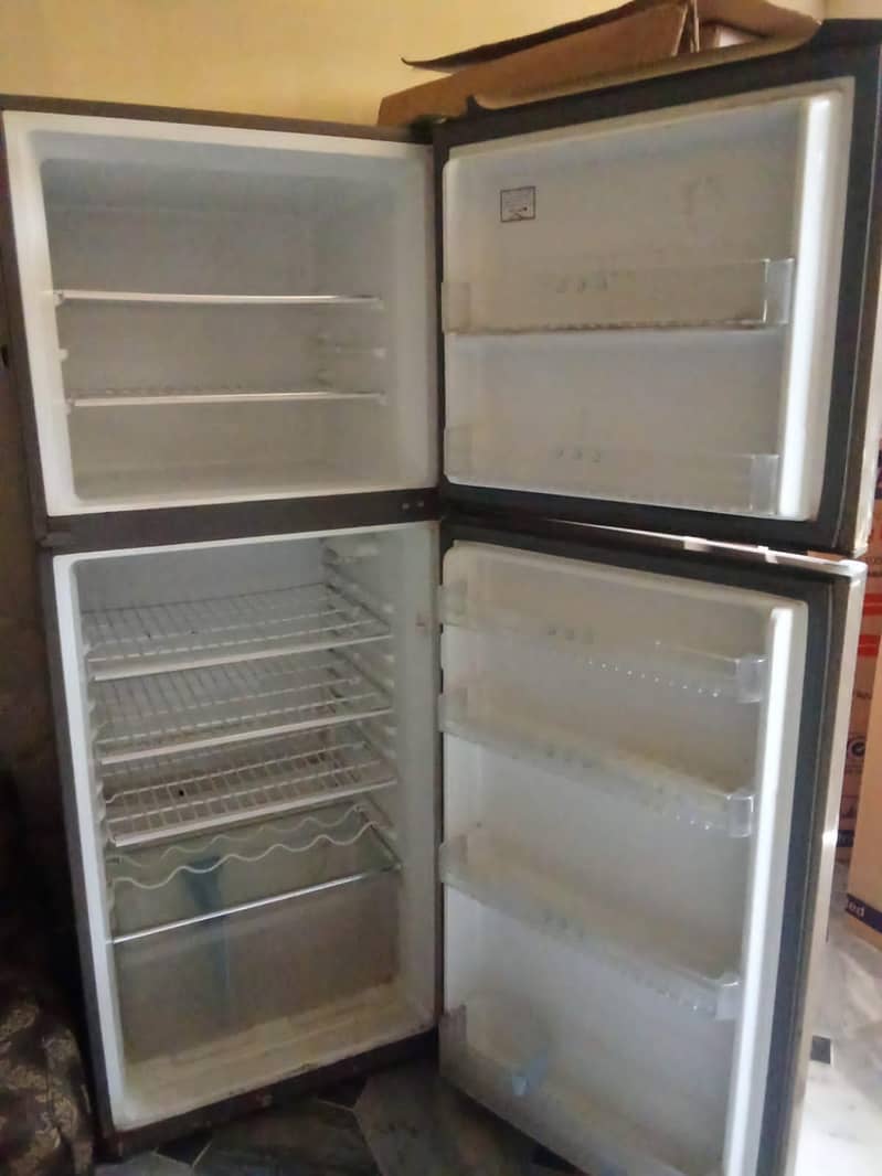 Refrigerator - Refrigerators - 1110258891