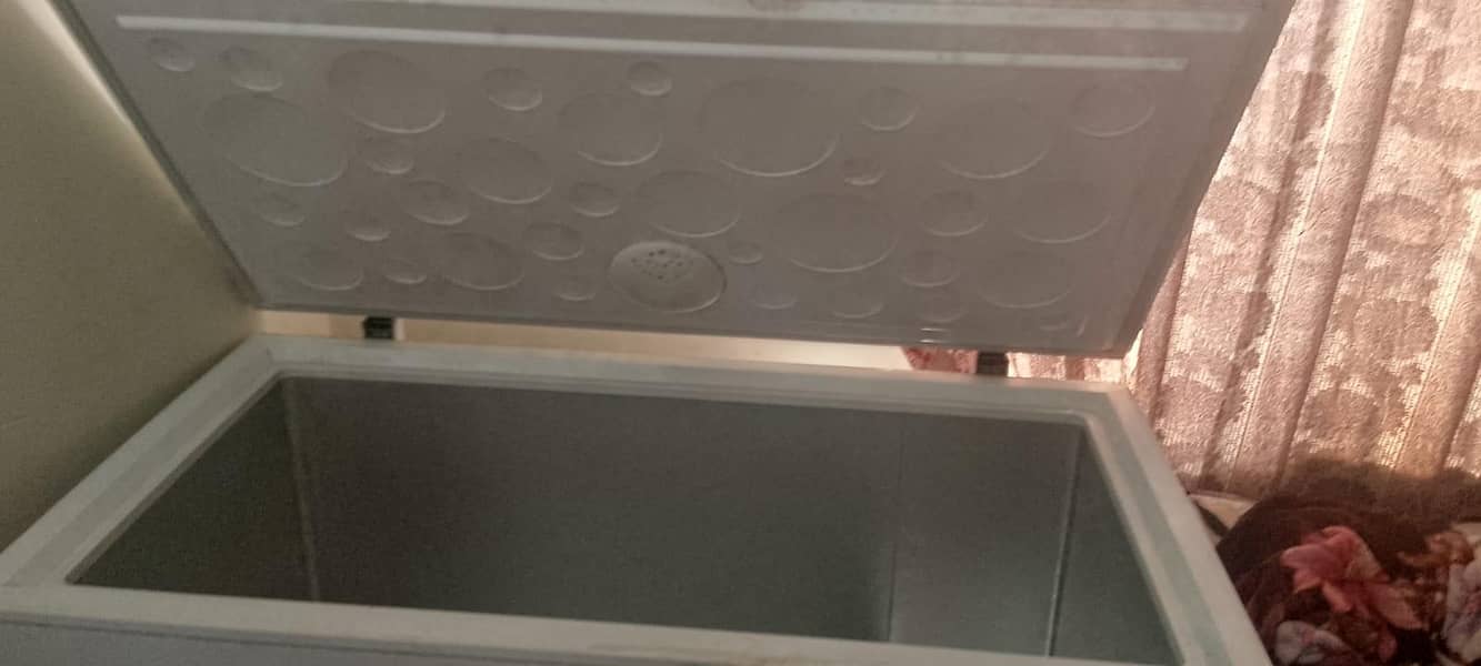 DEEP FREEZER HAIER INVERTER FOR SALE - Refrigerators - 1110263104