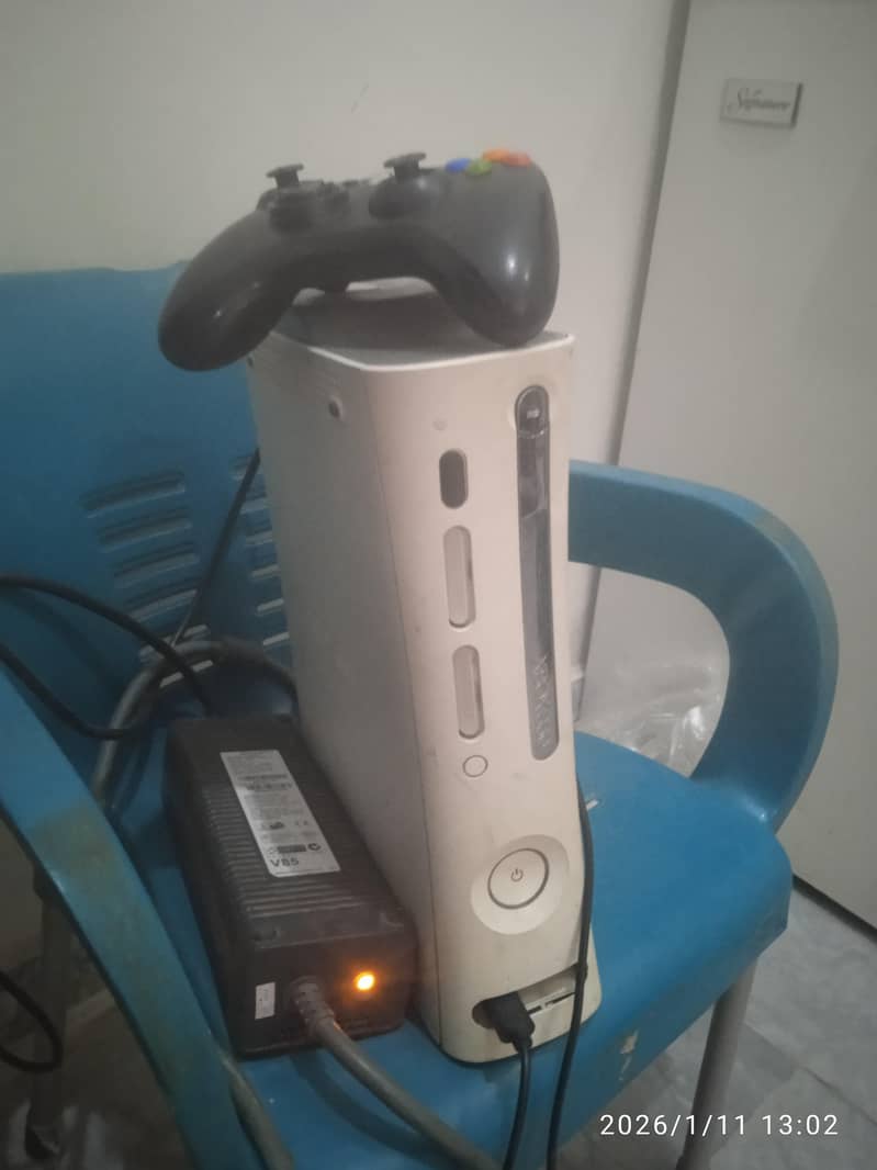 X box 360 - Gaming Consoles - 1110264171