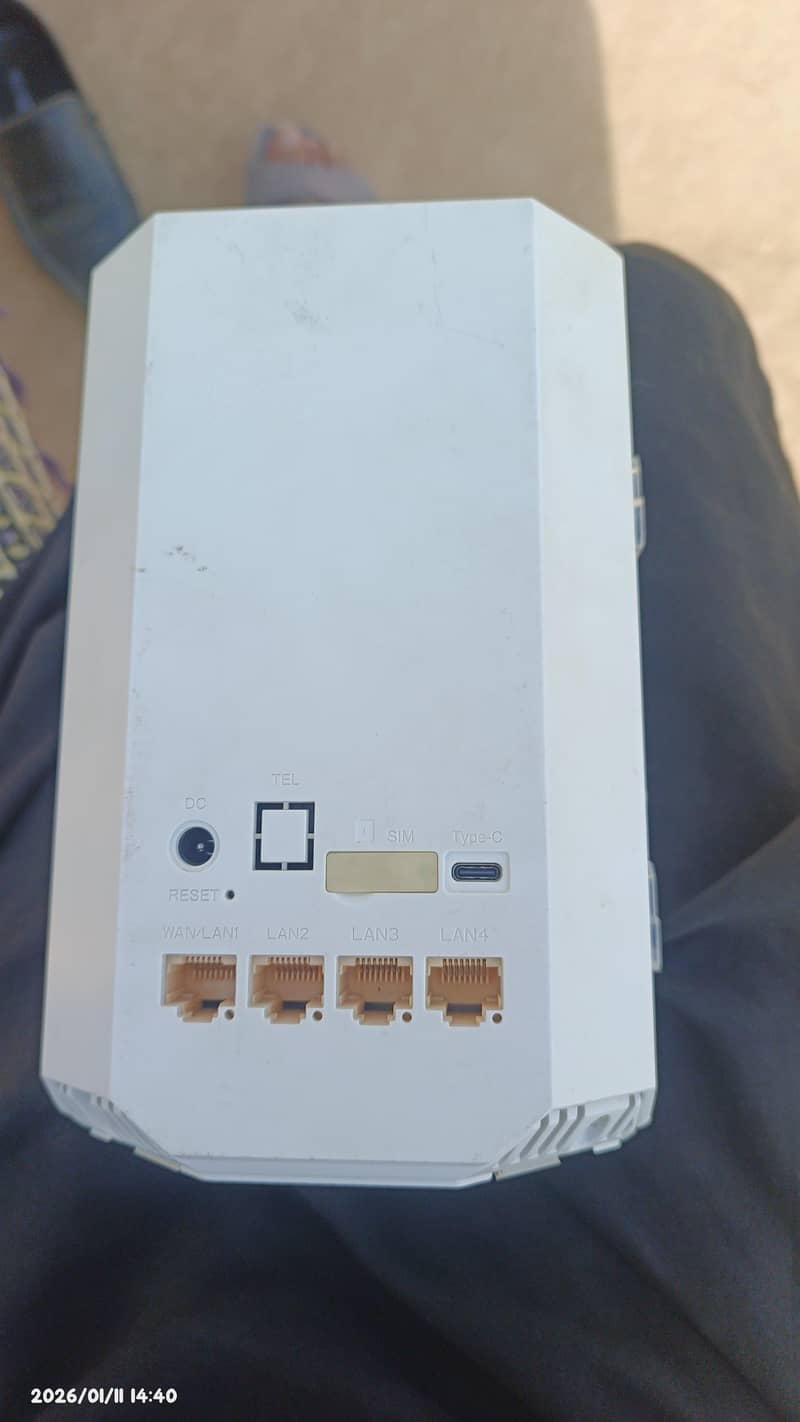 DU 5G WIRELESS ROUTER MODIFIED FOR PAKISTANI ISP - Networking - 1110266840