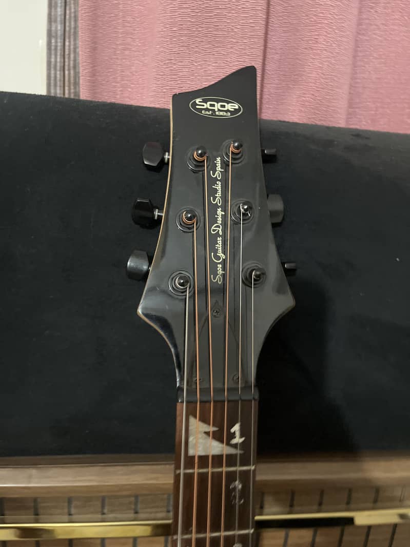 electric guitar - Musical Instruments - 1110272898