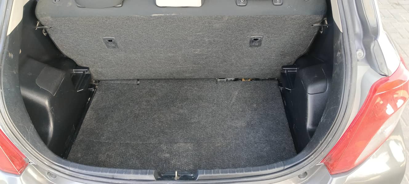 Toyota vitz 13/16 available hai Punjab number beautiful car first ...