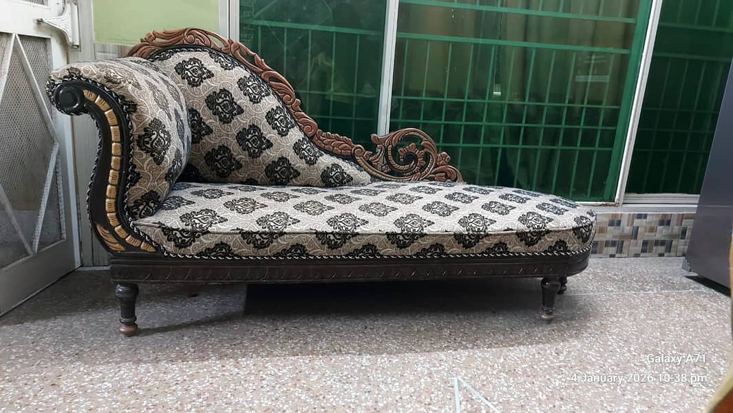dewan - Sofas - 1110276902