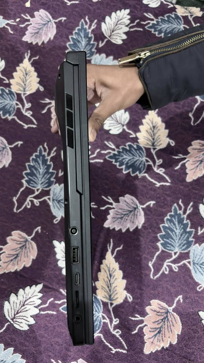 Selling my Asus ROG Zephyrus Duo 16 2024 - Laptops - 1110278759