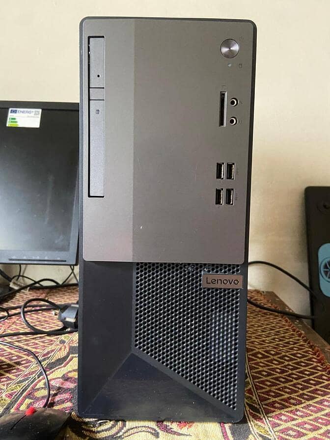 Intel core i3 third gen processor with 4gb of ram and 320gb hard drive ...