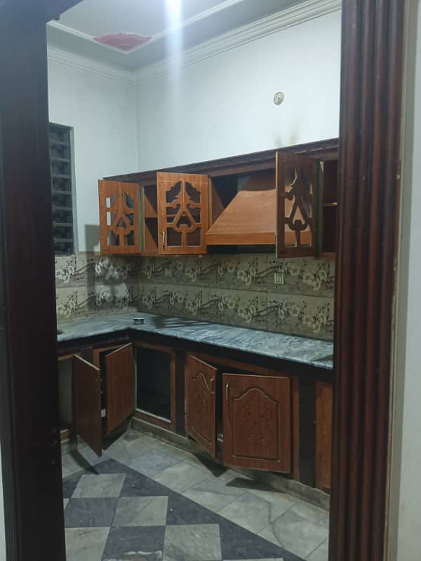 5Marla ground floor with gas phase 4A - Portions & Floors - 1110286041