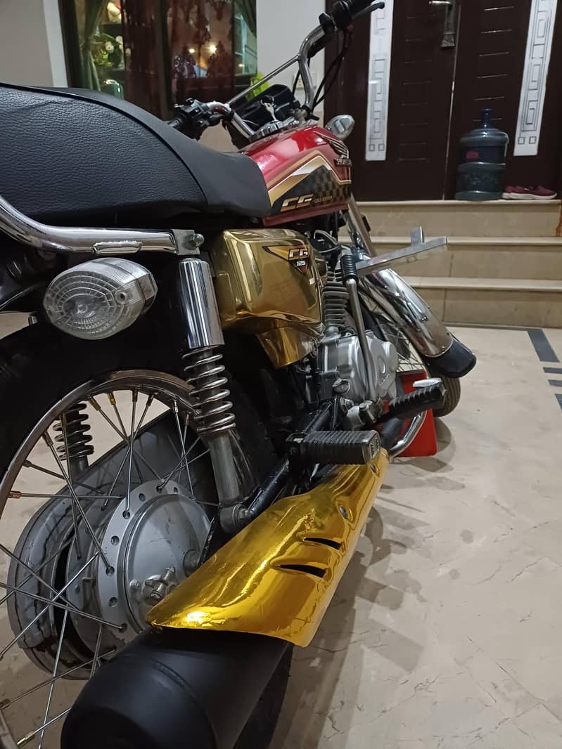 Honda CG 125 Special Gold Edition Self Start - Standard - 1110293059