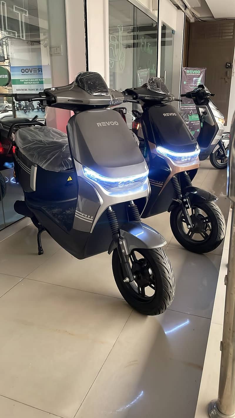 Revoo A11 new - Electric Bikes - 1110296650