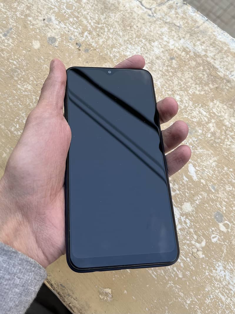 Samsung Galaxy A10 - Mobile Phones - 1110303810