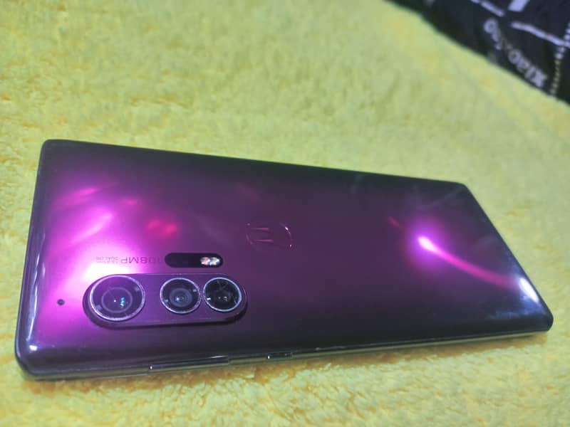 Motorola edge plus - Mobile Phones - 1110305122