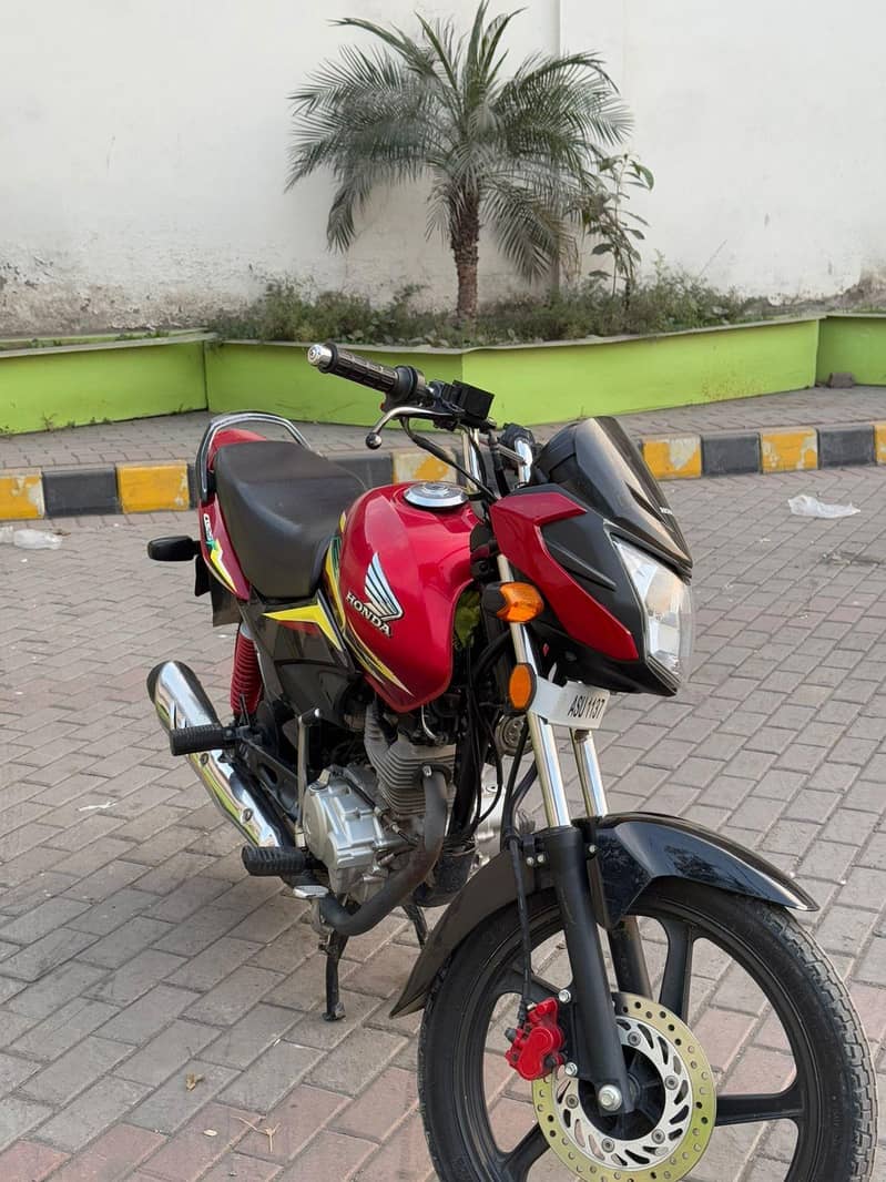 cb 125f - Standard - 1110306373