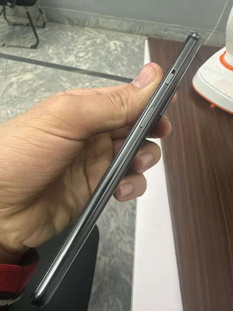 back crack - Mobile Phones - 1110307866