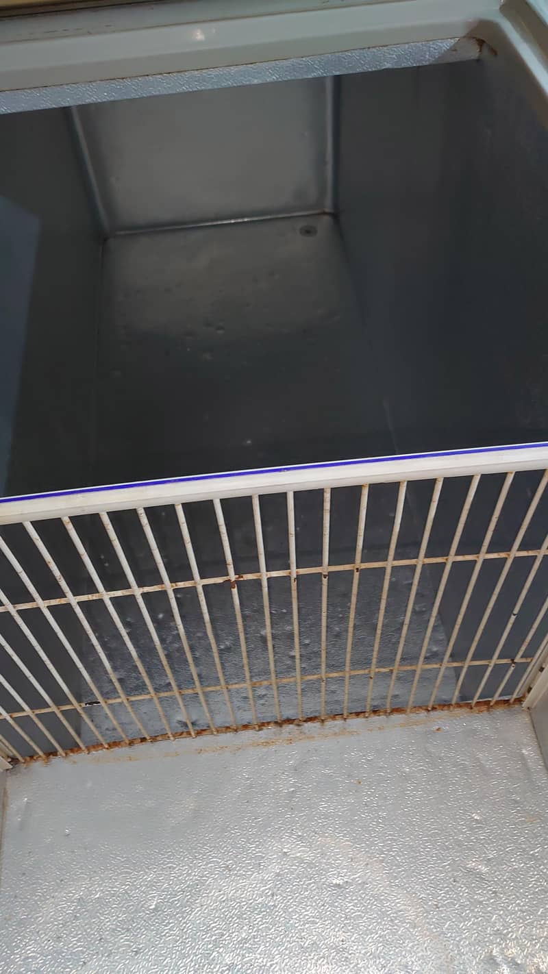 home used best condition deep freezer - Freezers - 1110309919