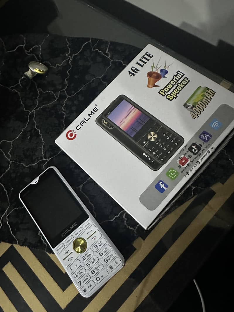 Calme 4G lite touch Mobile hotspot - Mobile Phones - 1110310293