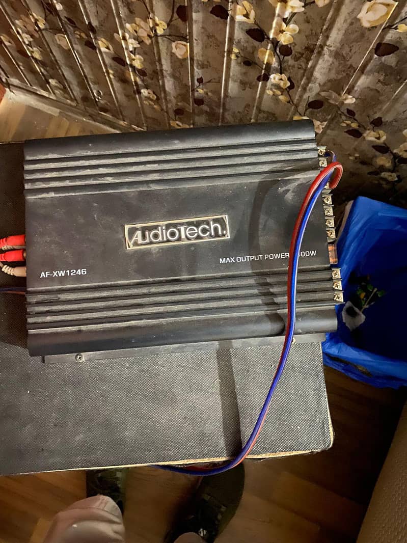 amp and woofer - Other Vehicles - 1110314927