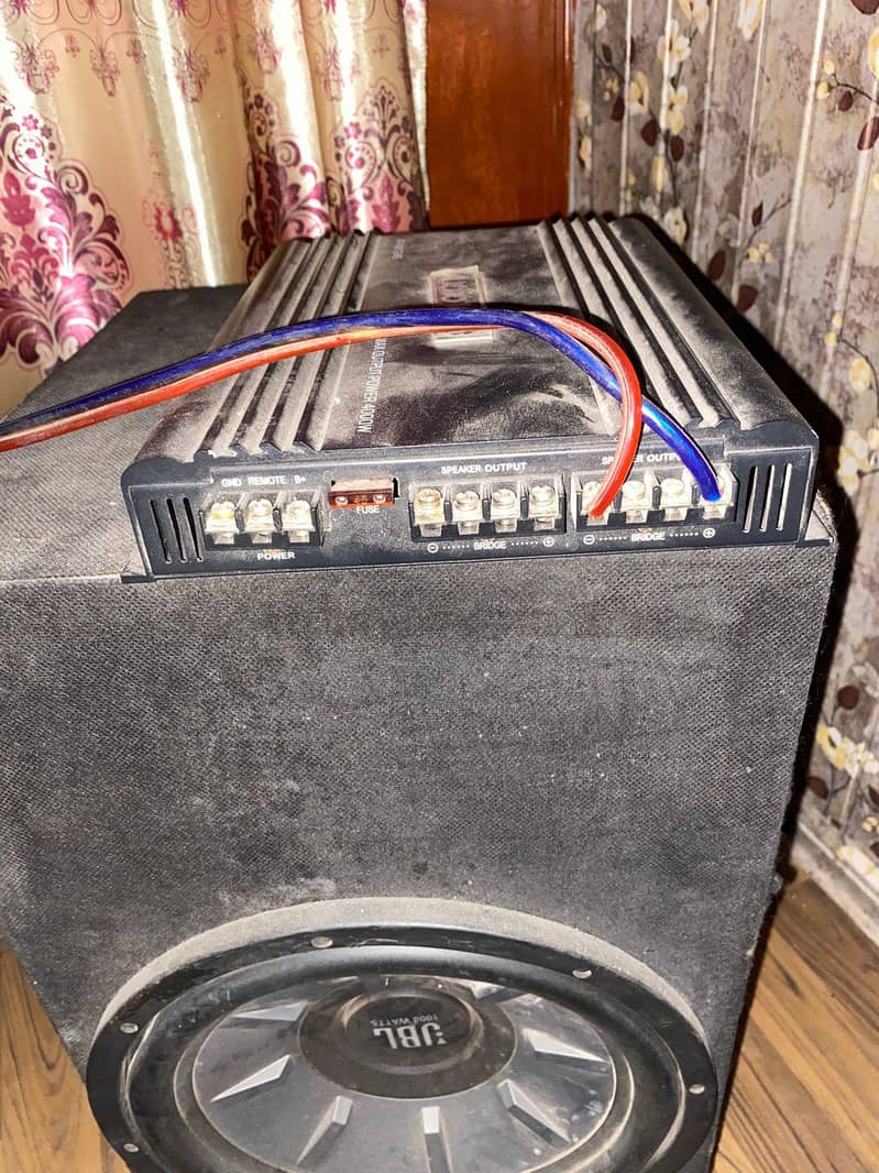 amp and woofer - Other Vehicles - 1110314927