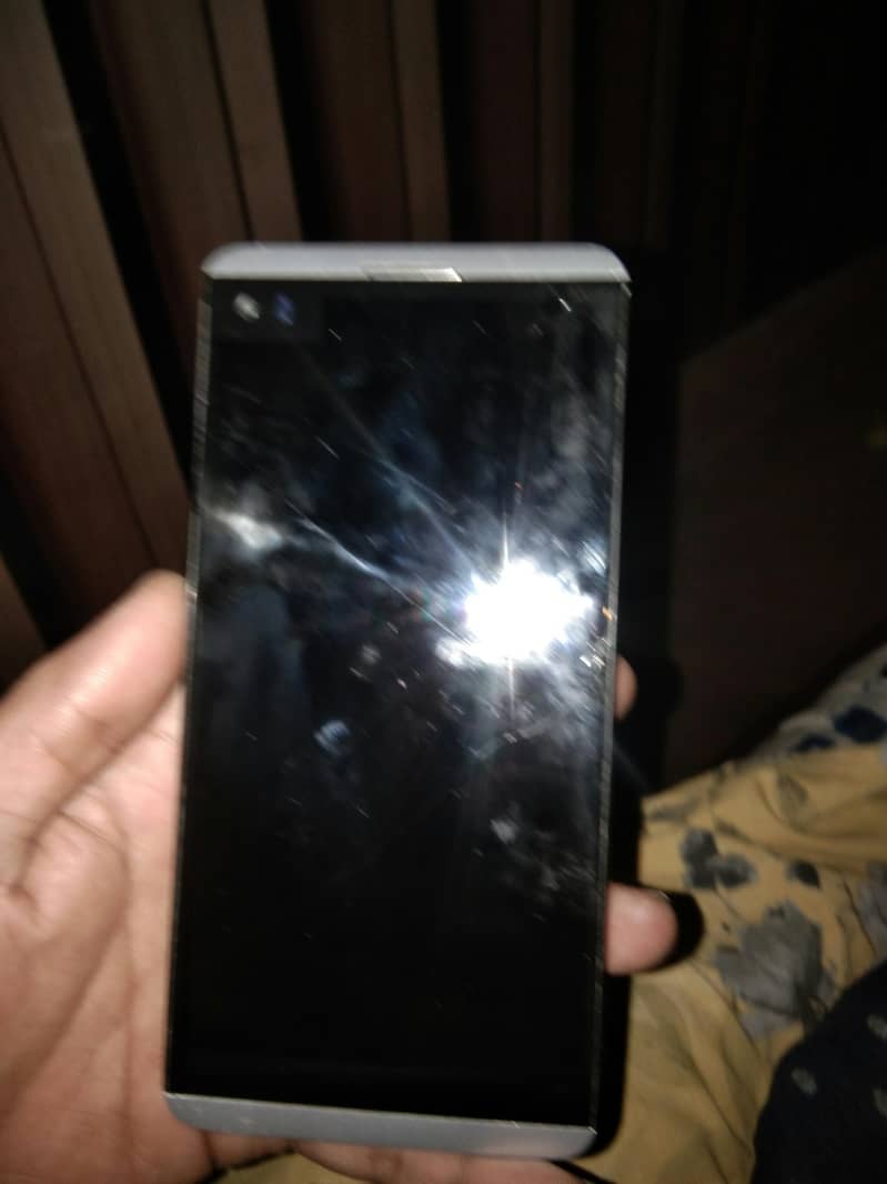 LG V20 use phn - Mobile Phones - 1110316137