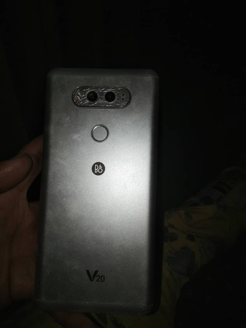 LG V20 use phn - Mobile Phones - 1110316137