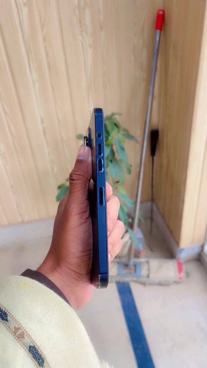 iphone 14 pro max - Mobile Phones - 1110316824