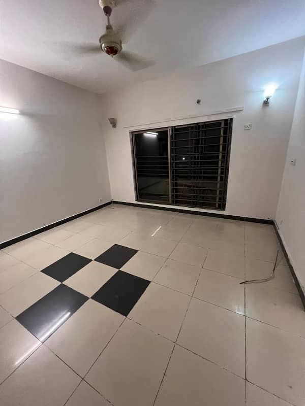 Ground Floor West Open Flat Available For Sale Askari 5 Marla Cantt ...