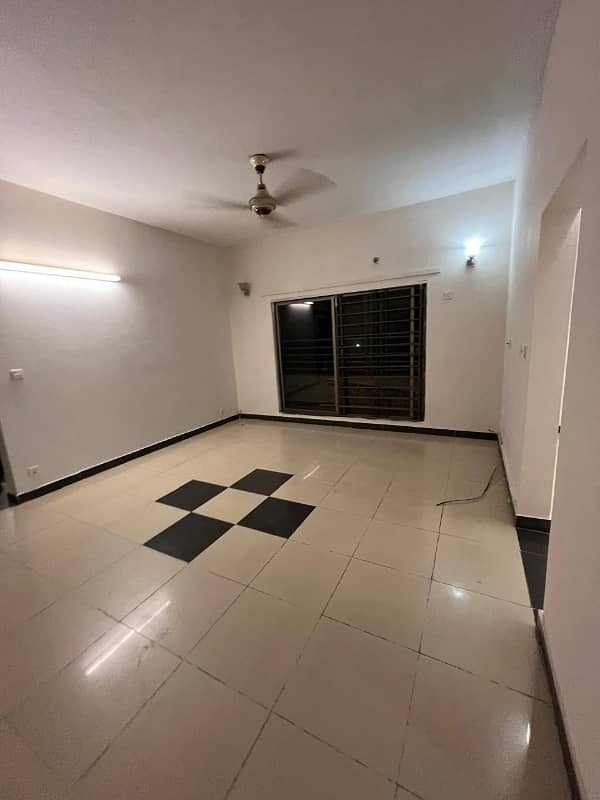 Ground Floor West Open Flat Available For Sale Askari 5 Marla Cantt ...