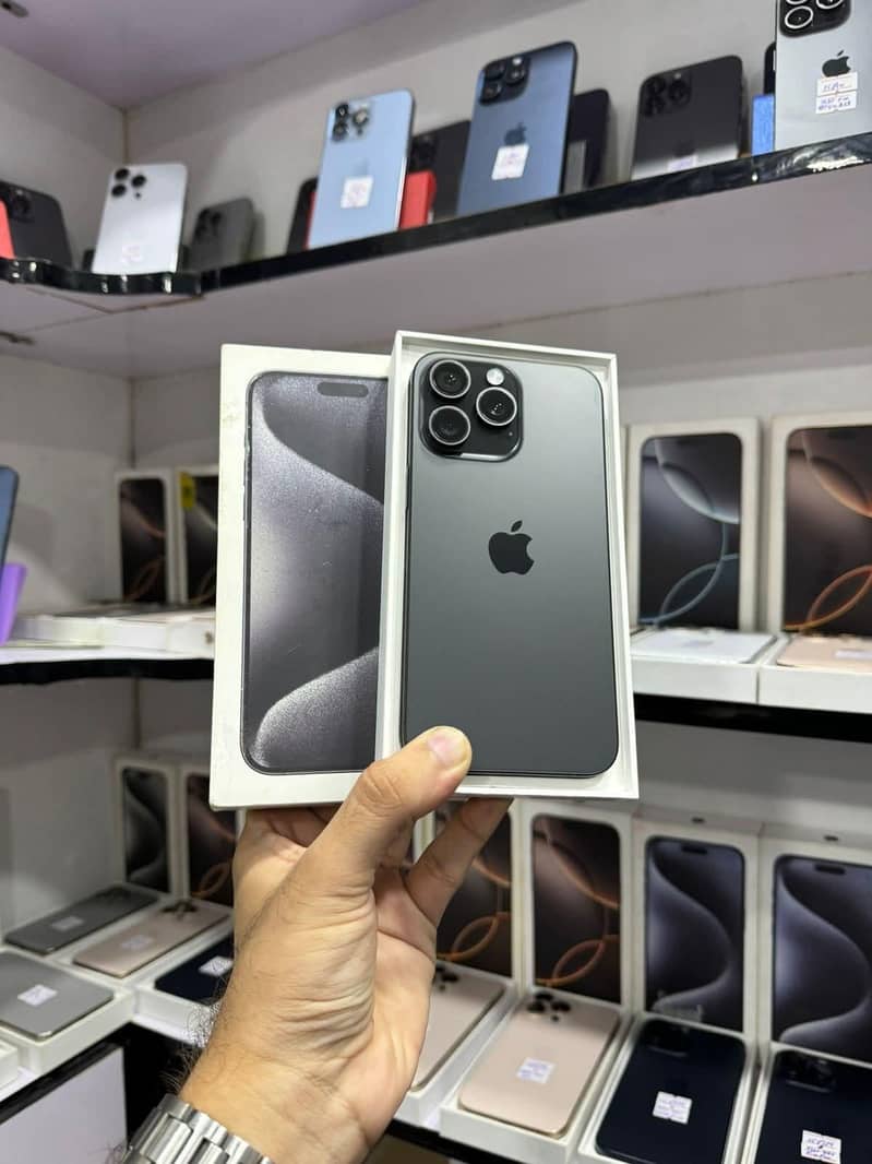 i Phone xmx 11,12,13,14,15,16 pro max on instalment Whatsap 3293905760 ...