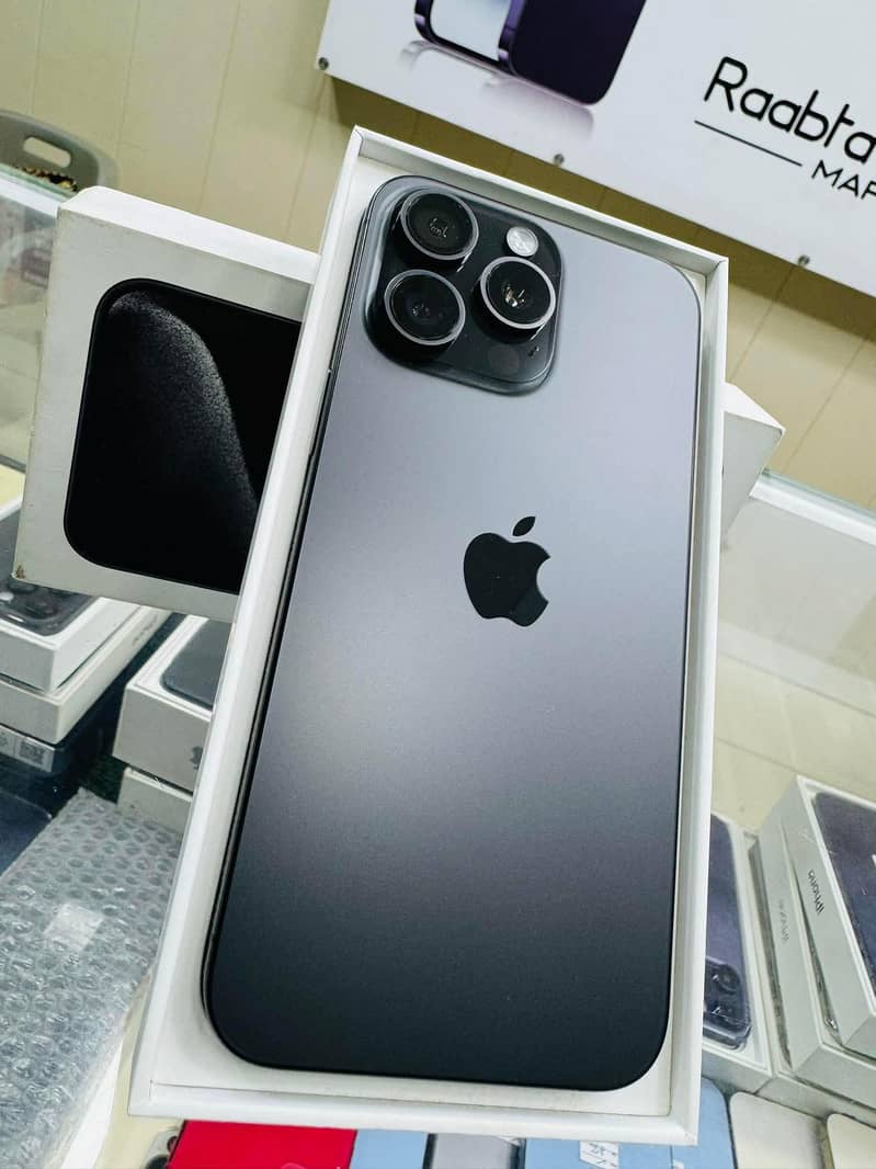 i Phone xmx 11,12,13,14,15,16 pro max on instalment Whatsap 3293905760 ...