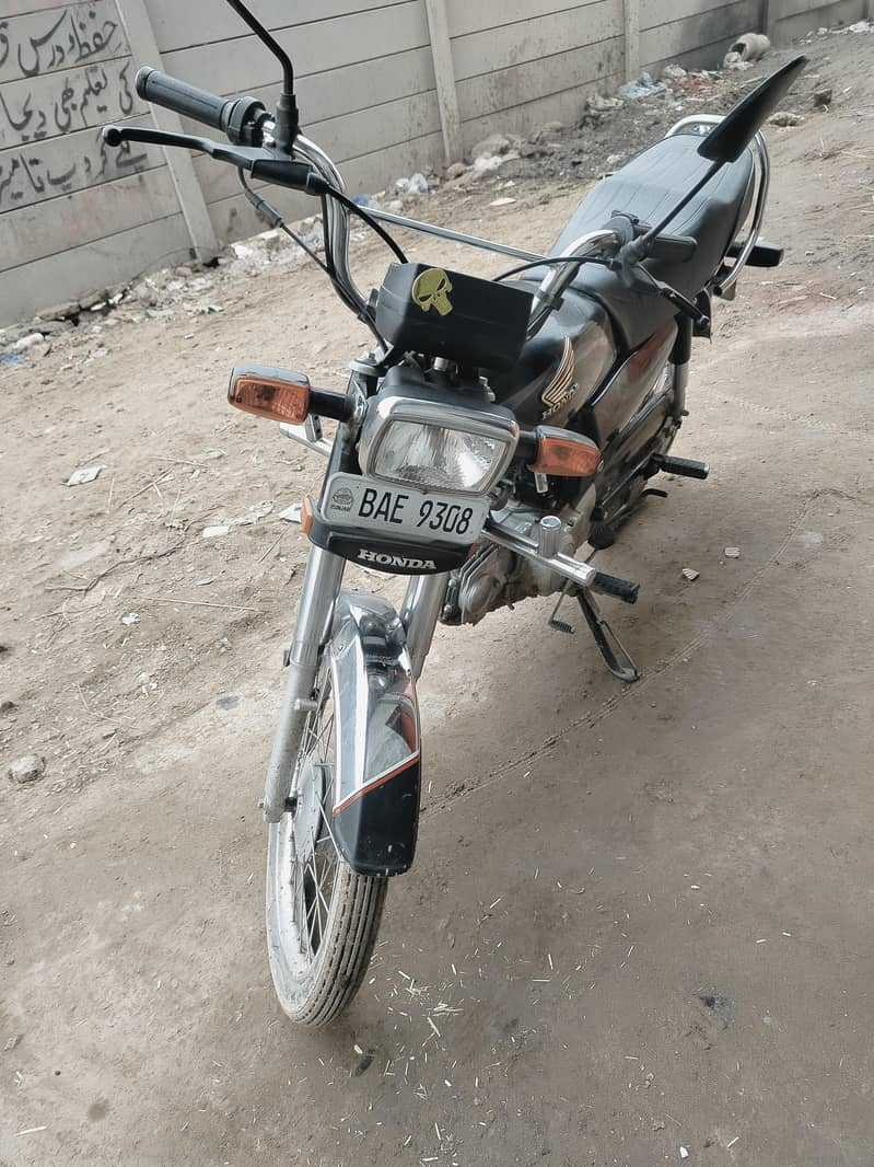 Honda CD70 17 june invoice date 2025 - Standard - 1110326283