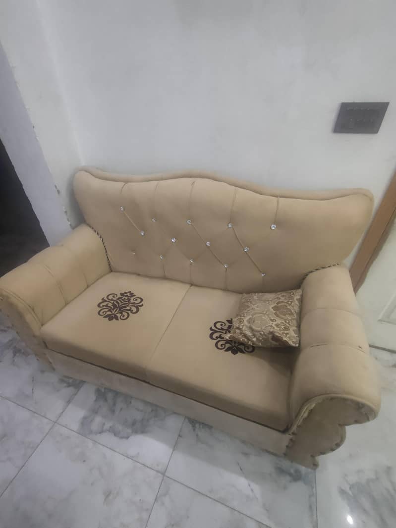 Sofa set 6 seater 3 plus two plus one brand new condition - Sofas ...