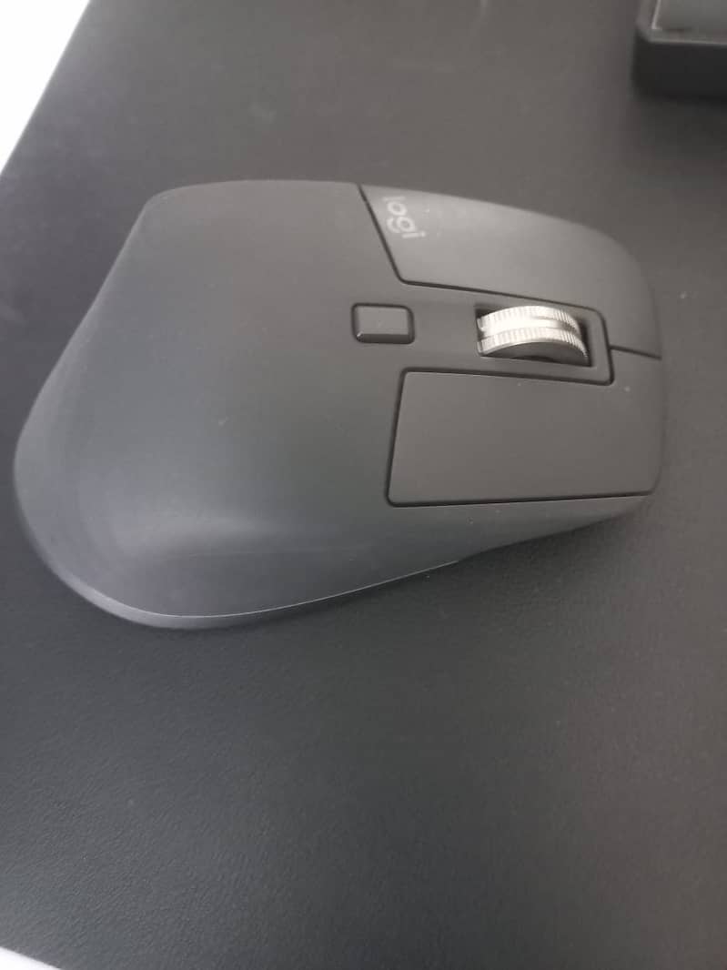 Logitech MX Master 3S Advanced Wireless Mouse – Like New - Computer ...
