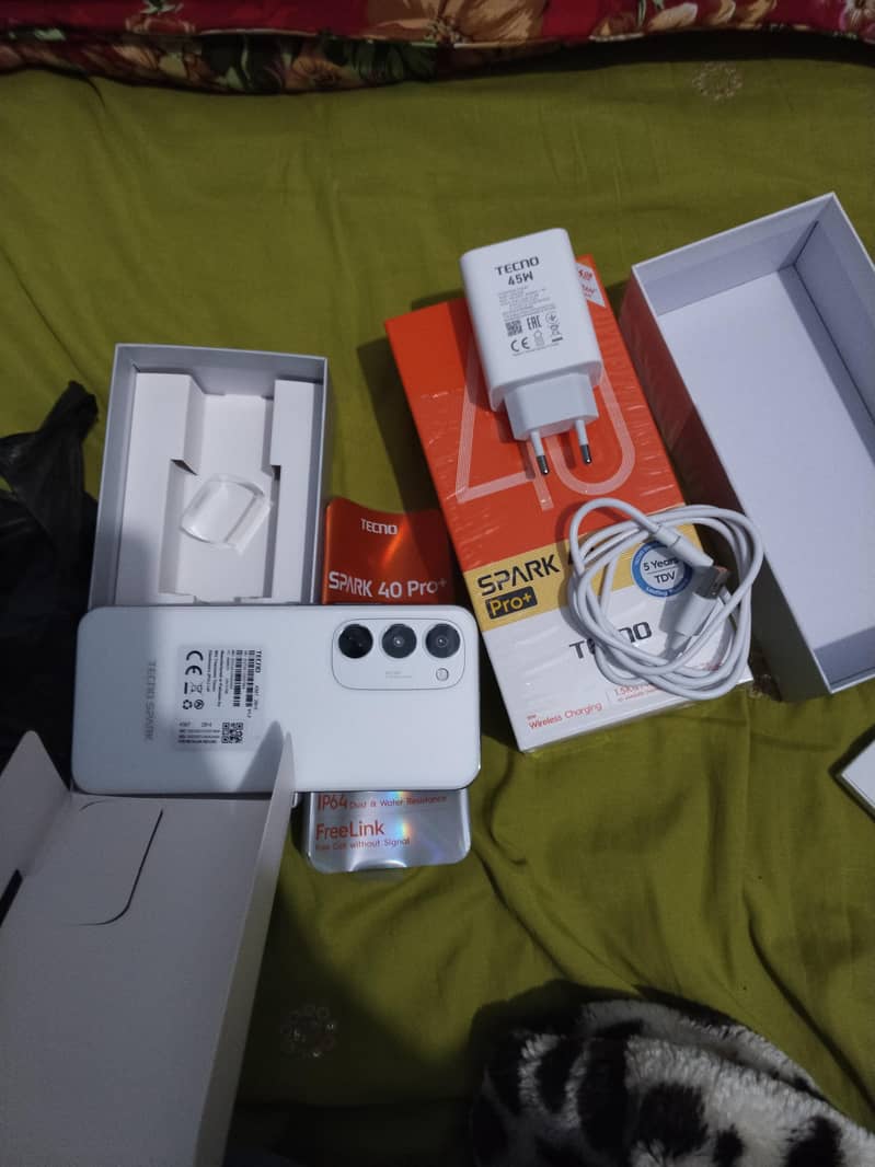 Tecno spark 40 pro plus 8+5 256 - Mobile Phones - 1110333739