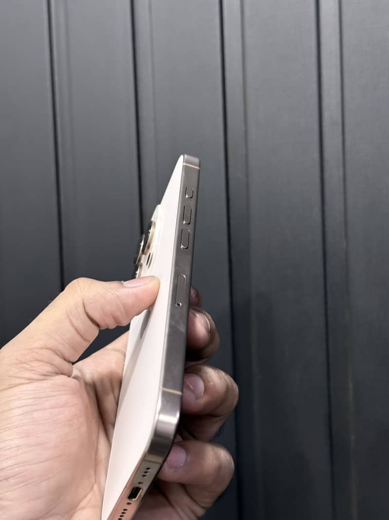 Iphone 16 pro 3.5 sim time non pta fu with box 11 12 13 14 15 17 ...