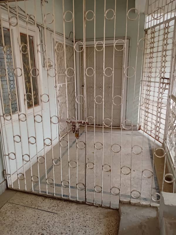 BLOCK-J UFF ETNA SASTA G+2 HOUSE SIRF 3.75 ME NORTH NAZI - Houses ...