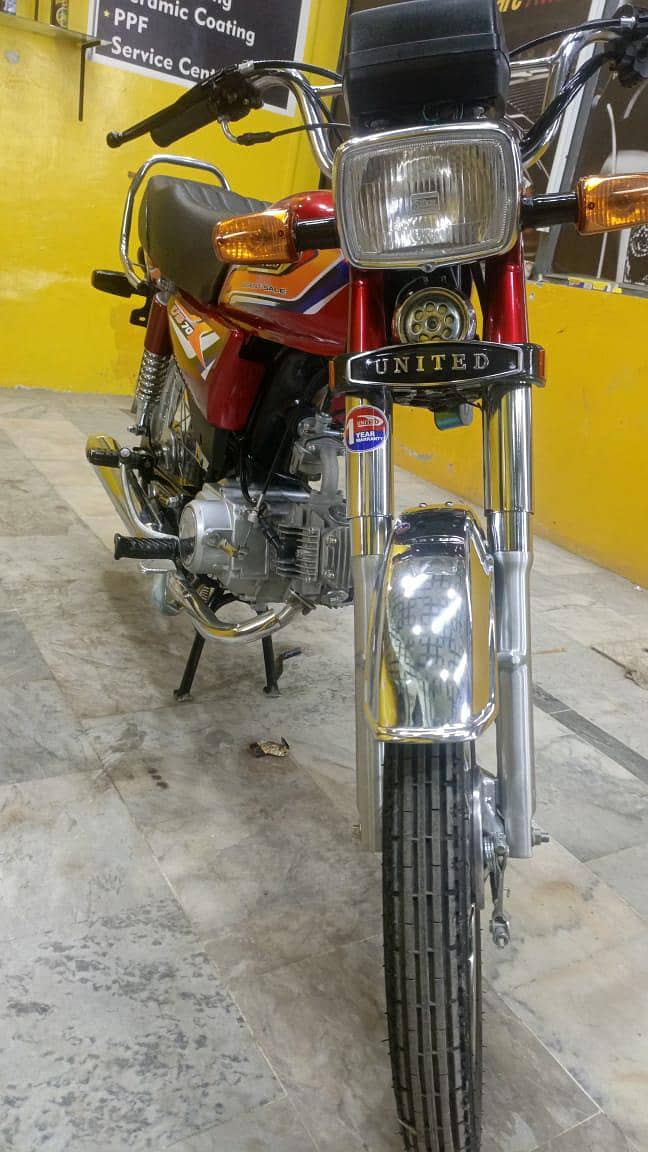 UNITED 70 CC - Standard - 1110340519