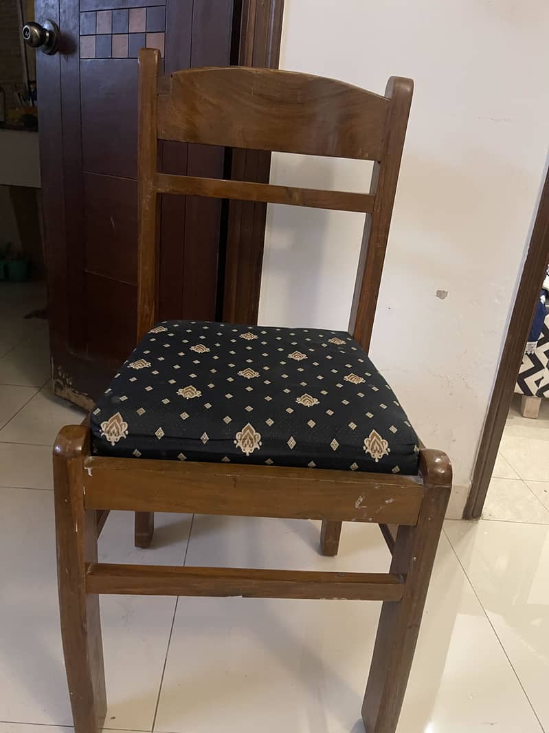 Wooden chairs - Chairs - 1110341616